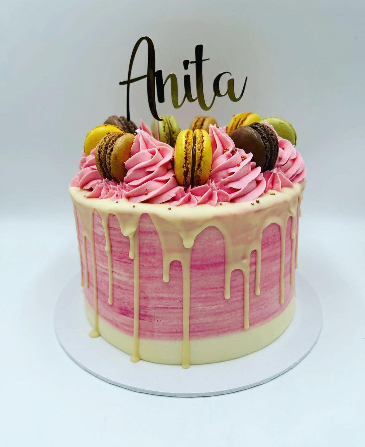 CELEBRATION CAKES – Bakes By Gee